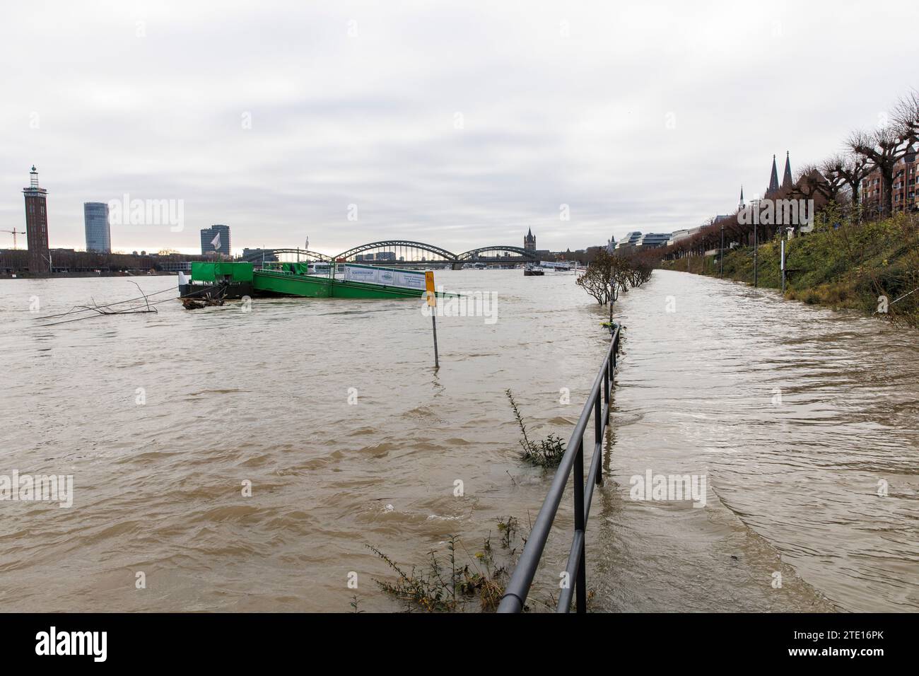 Cologne, Germany, December 16th. 2023, flood of the river Rhine, left ...