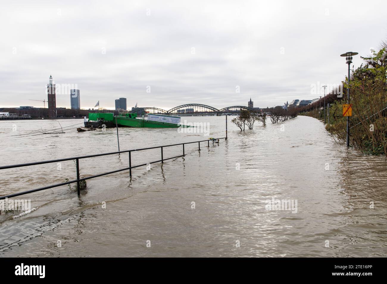 Cologne, Germany, December 16th. 2023, flood of the river Rhine, left ...