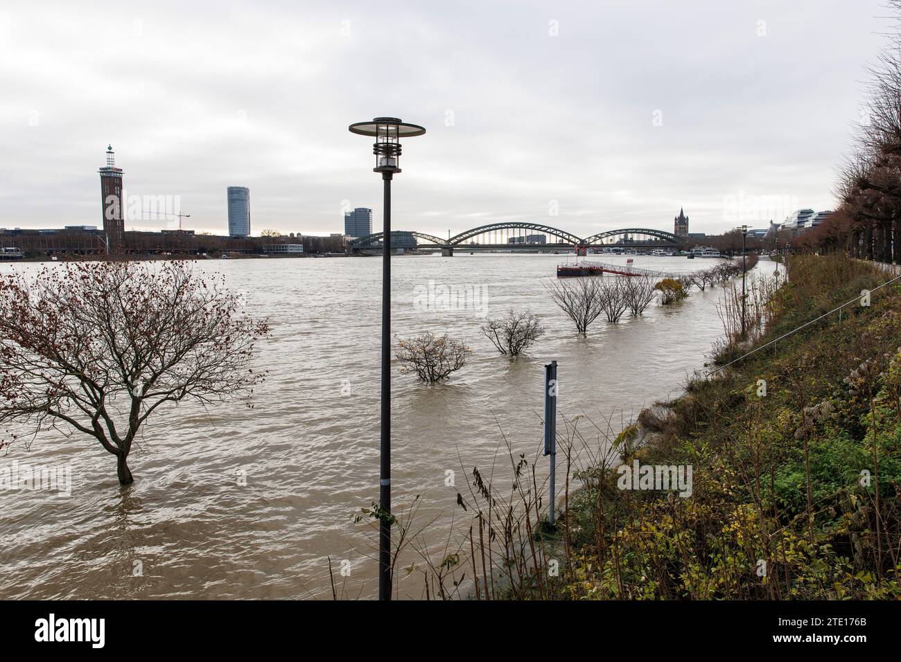 Cologne, Germany, December 16th. 2023, flood of the river Rhine, left ...