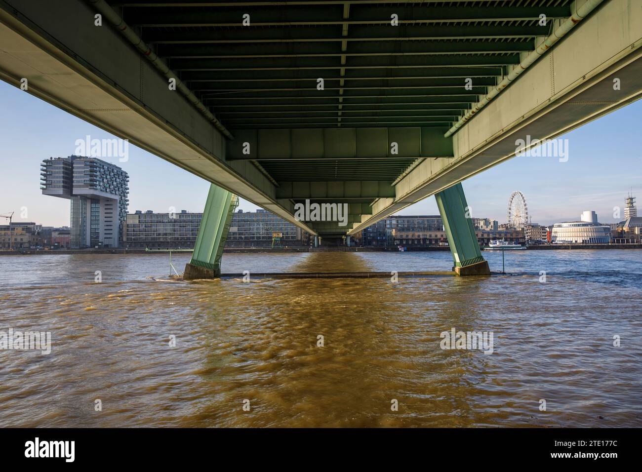 High flood tide hi-res stock photography and images - Alamy