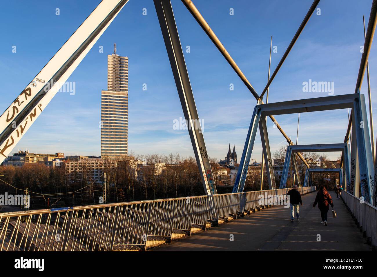 pedestrian bridge at Mediapark leading to Herkulesberg, high-rise ...