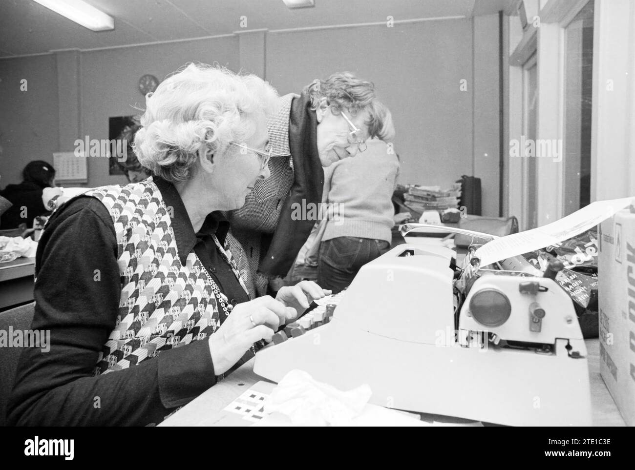 Creating sinterklaas poems hi-res stock photography and images - Alamy