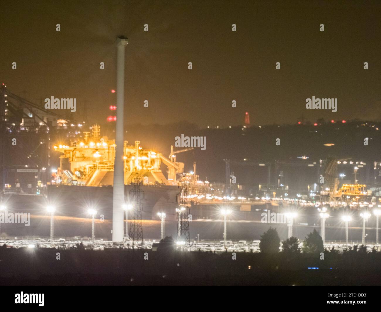Minster on Sea, Kent, UK. 19th Dec, 2023. The top of the Shard ...