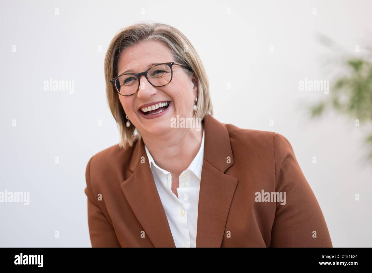 19 December 2023, Saarland, Saarbrücken: Anke Rehlinger (SPD), Minister ... 19 December 2023, Saarland, Saarbrücken: Anke Rehlinger (SPD), Minister ...
