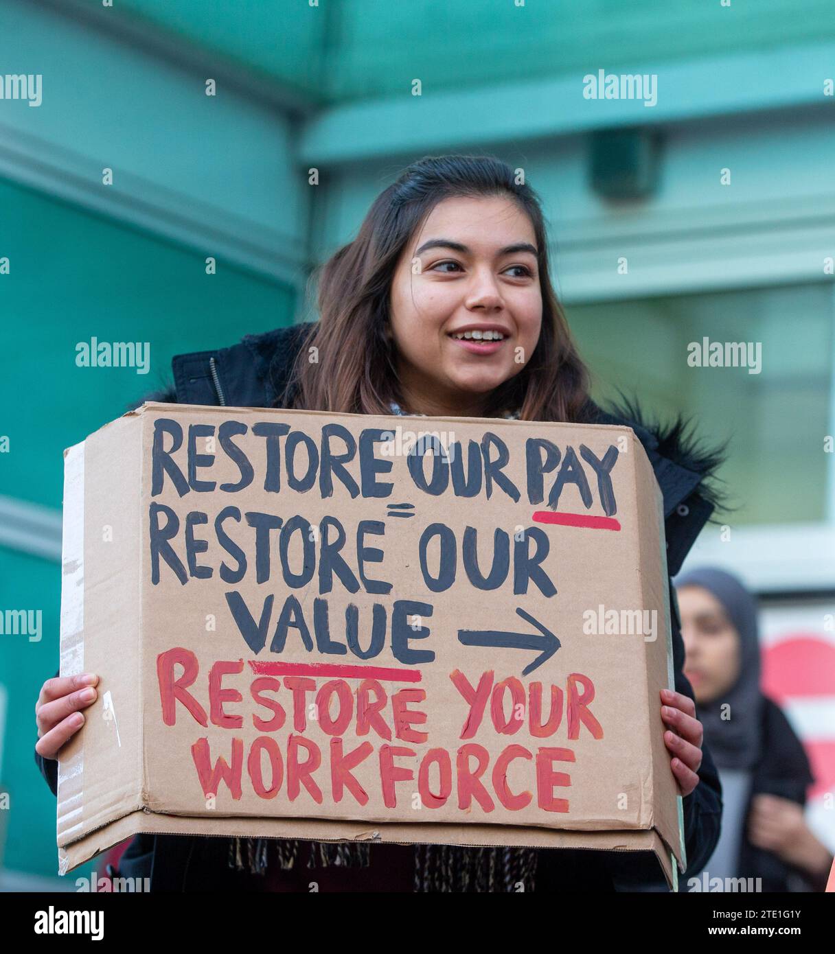 London, England, UK. 20th Dec, 2023. Doctors are seen at the picket ...