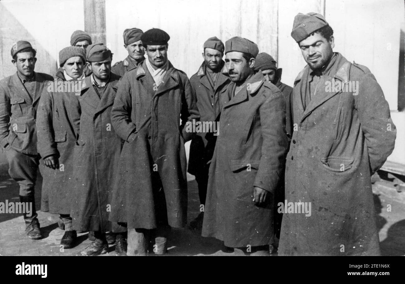 08/31/1938. Italian Soldiers Taken Prisoner by the Republican Army in ...