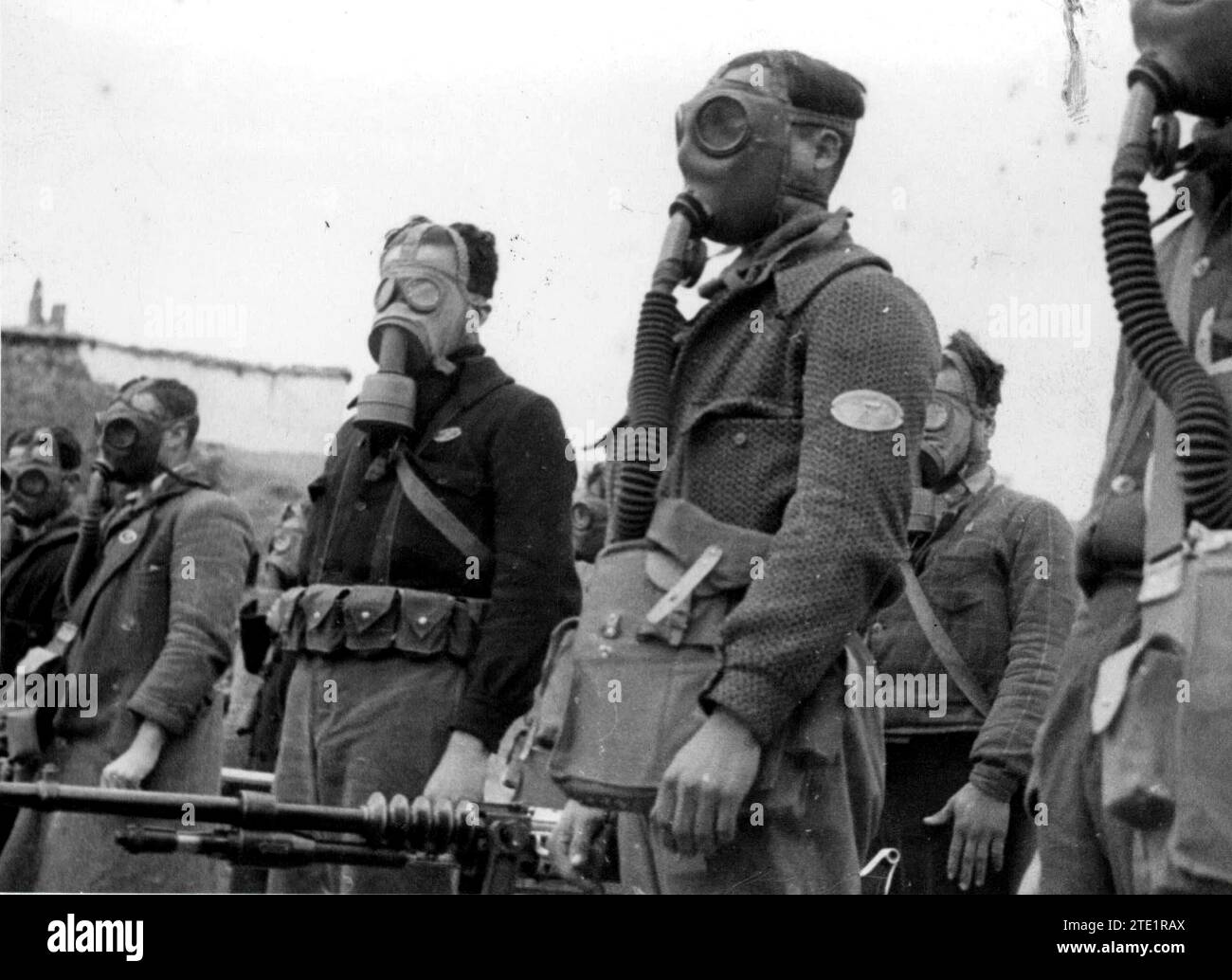 Gas mask instruction hi-res stock photography and images - Alamy