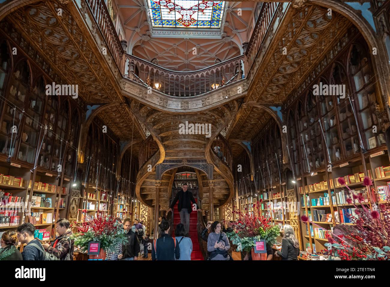 Livraria lello in porto image hi-res stock photography and images - Alamy