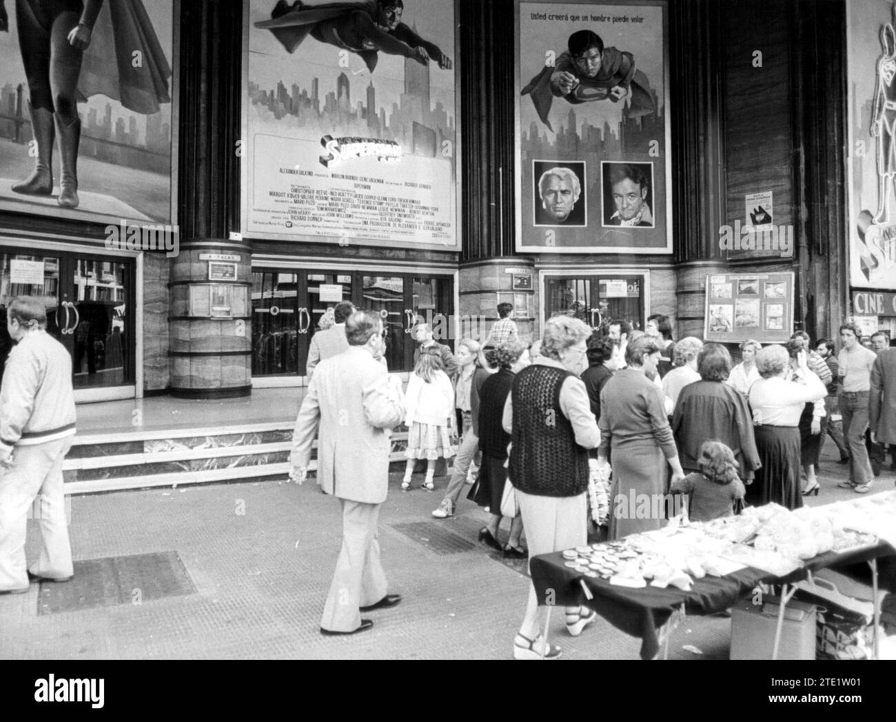 Madrid, 1979. The Capitol cinema with the Posters of the movie ...