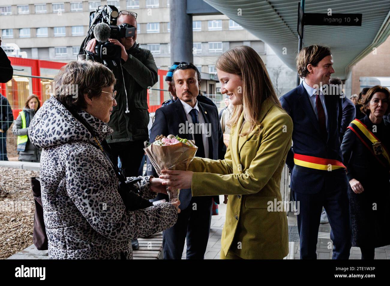 Gent, 20 December 2023. Crown Princess Elisabeth and Gent Mayor Mathias ...