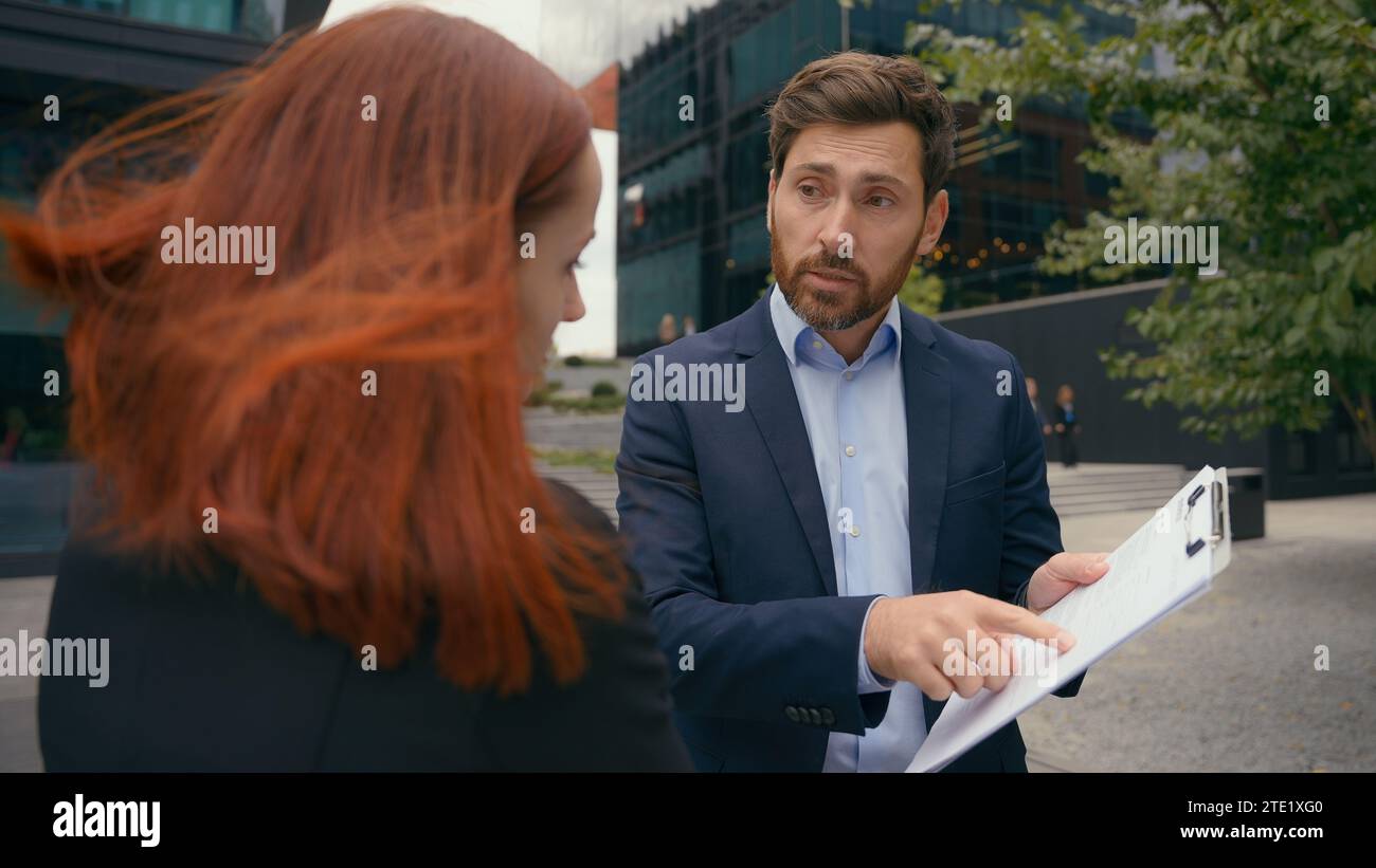 Disagreeing hi-res stock photography and images - Alamy