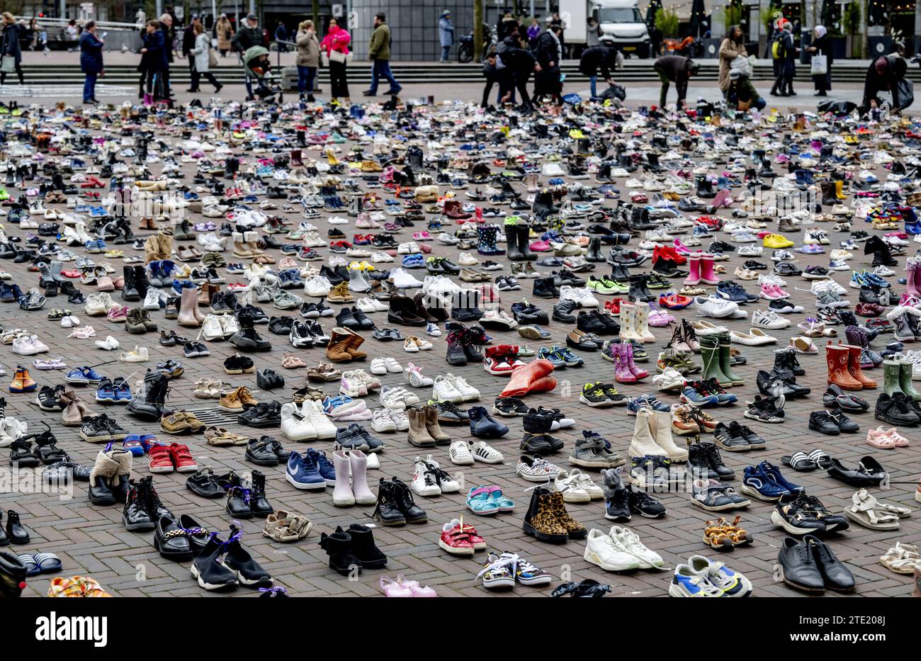 ROTTERDAM - Eight thousand pairs of shoes are displayed on De ...