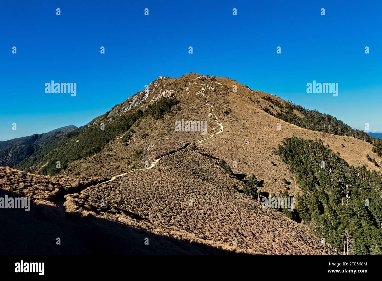 Trekking the Jiaming Lake Trail, Taitung, Taiwan Stock Photo - Alamy