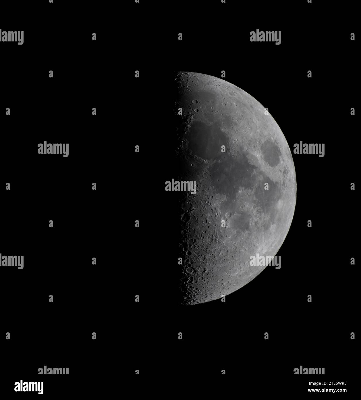 London, UK. 19th Dec, 2023. A half illuminated Moon (the First Quarter ...