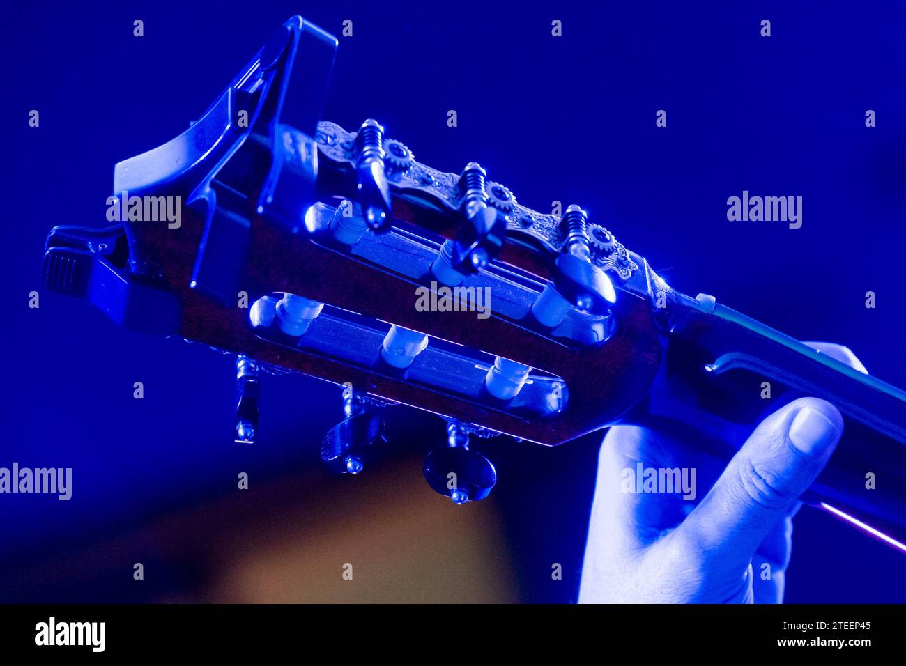 Acoustic harmony hi-res stock photography and images - Alamy