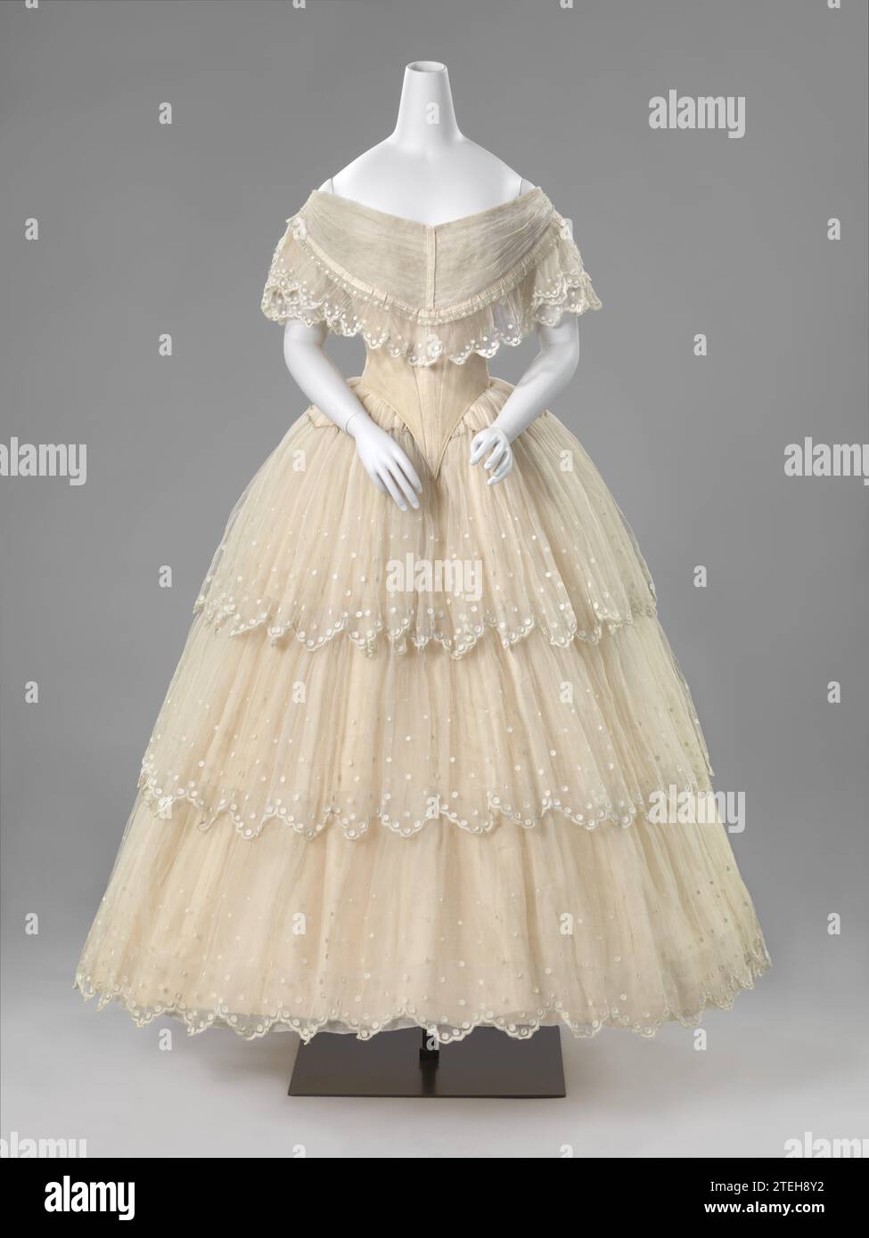 Cotton tarlatan hi-res stock photography and images - Alamy