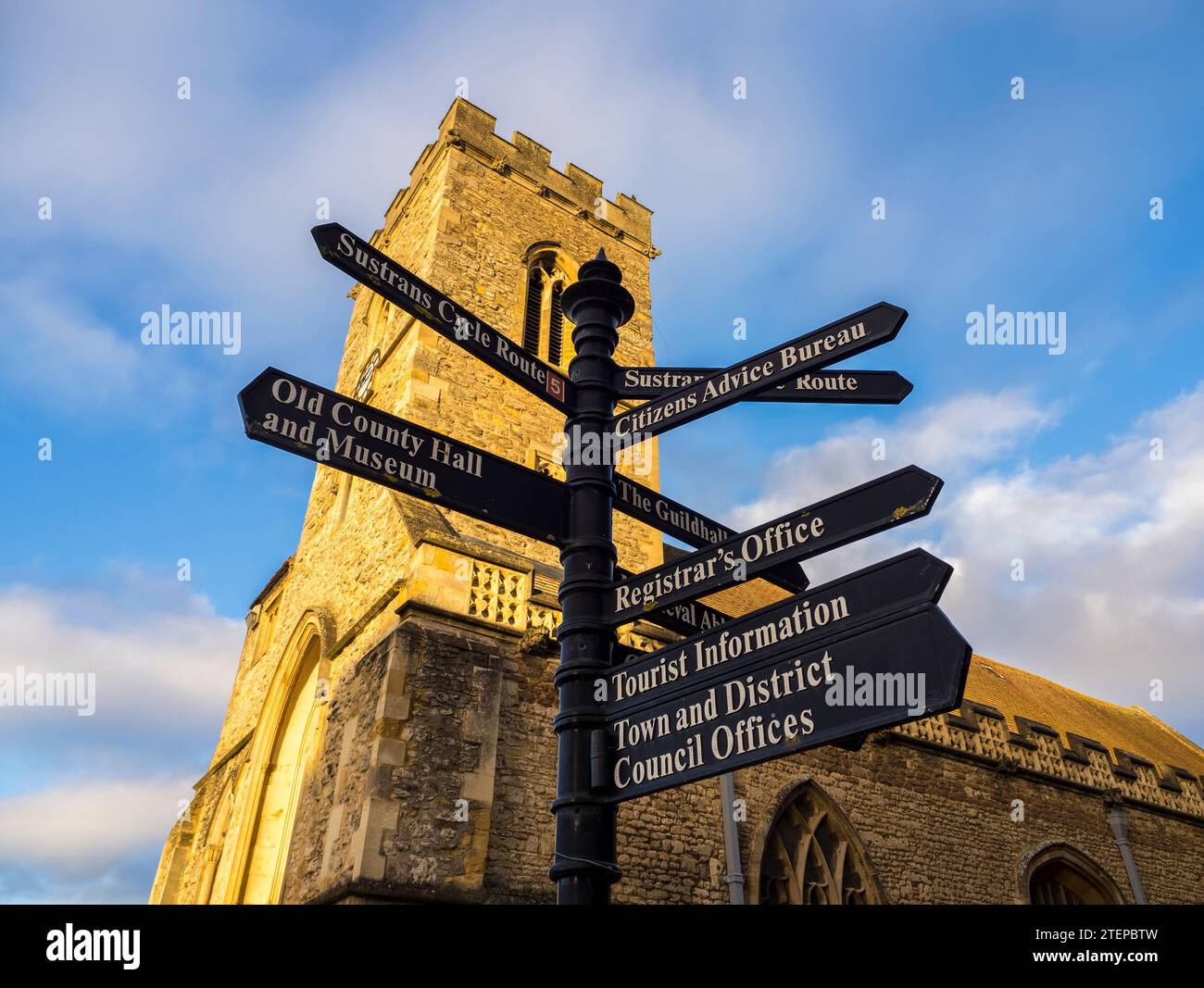 Signpost abingdon hi-res stock photography and images - Alamy