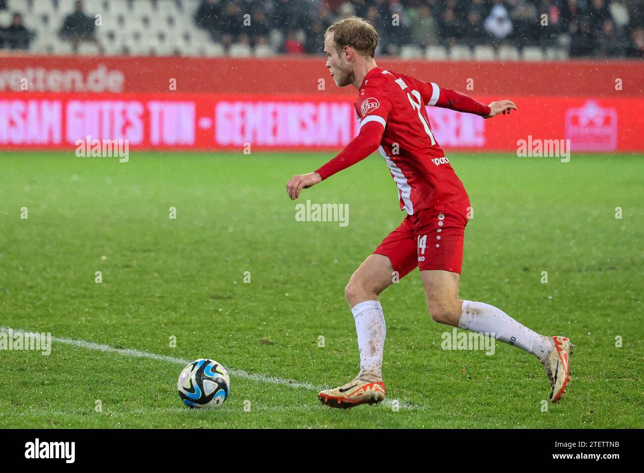 Rwe stadion hafenstrasse hi-res stock photography and images - Alamy