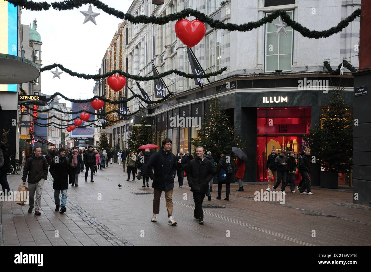 Illum store hi-res stock photography and images - Alamy