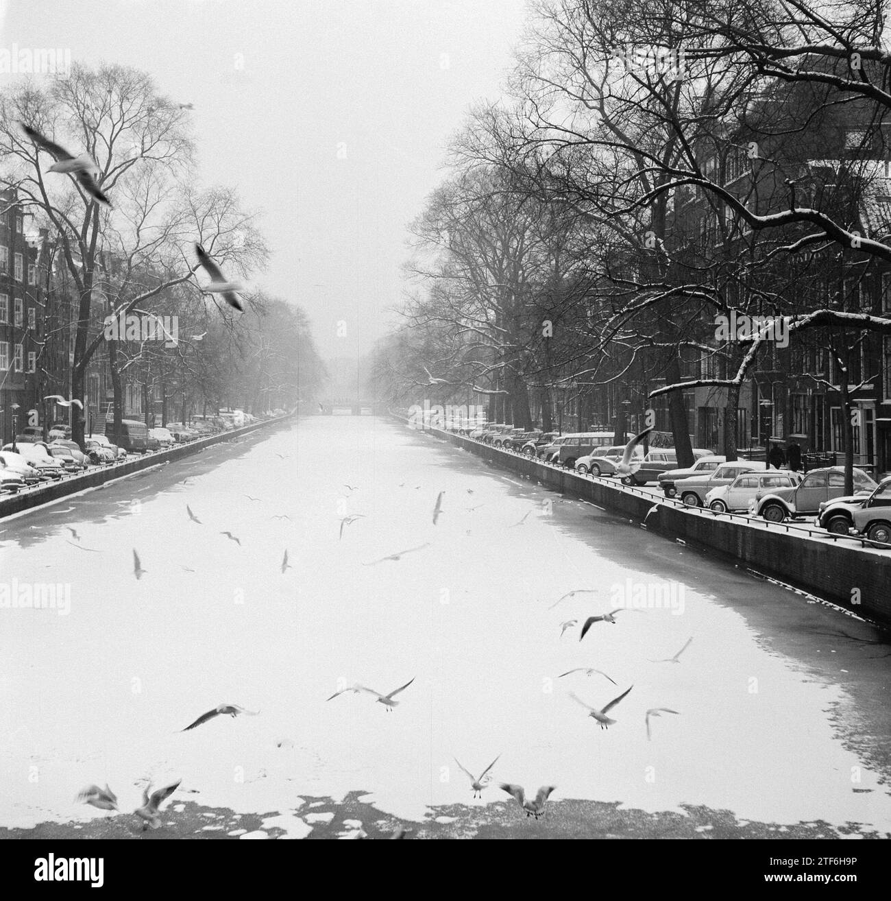 Amsterdam in the snow ca. December 27, 1962 Stock Photo - Alamy