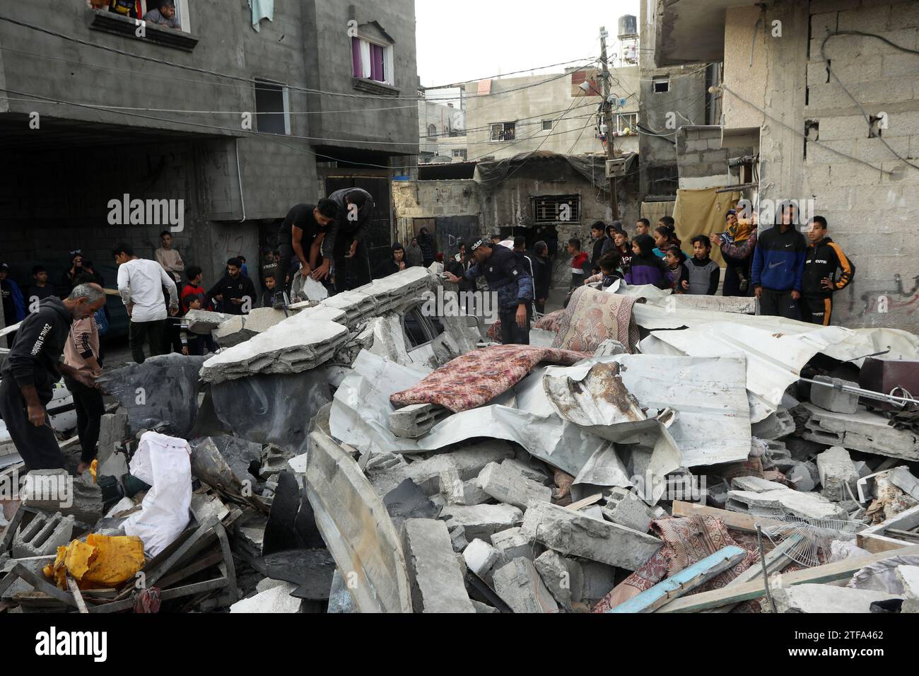 Destroyed countries hi-res stock photography and images - Alamy