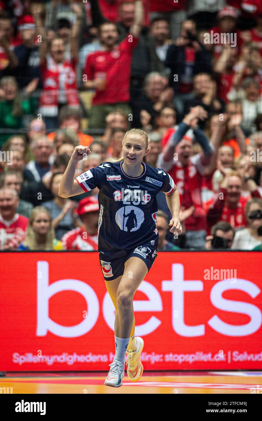 Herning, Denmark. 17th, December 2023. Henny Reistad (25) of Norway ...