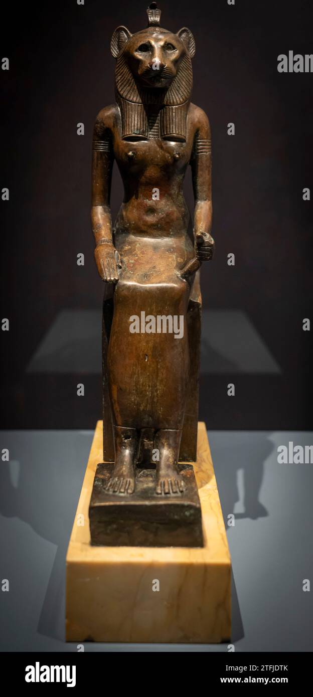 Paris, France - 12 15 2023: The Great Evolution Gallery of Paris ...
