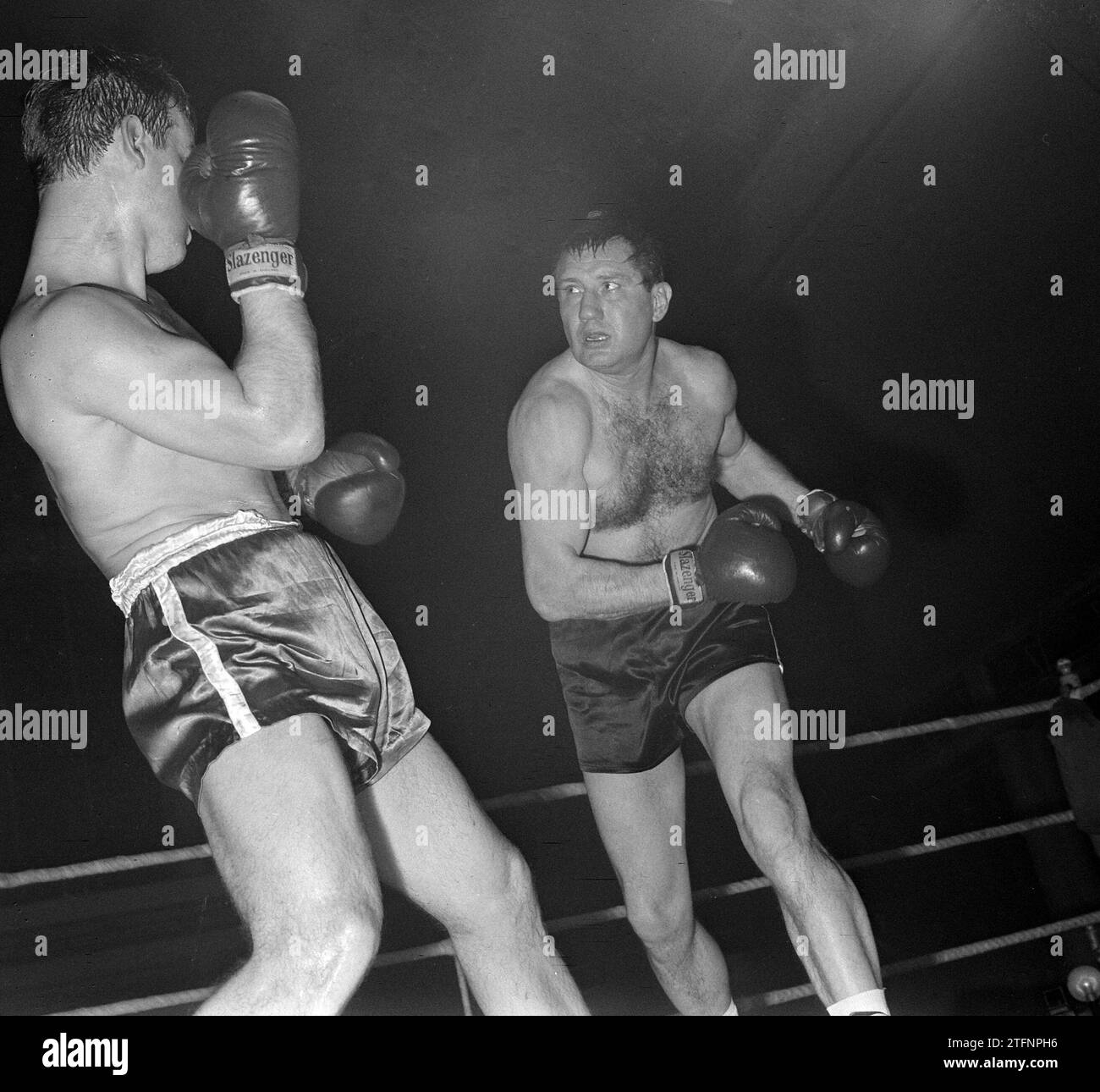 Boxing in the Riverahal in Rotterdam, Wim Snoek against the German Al ...
