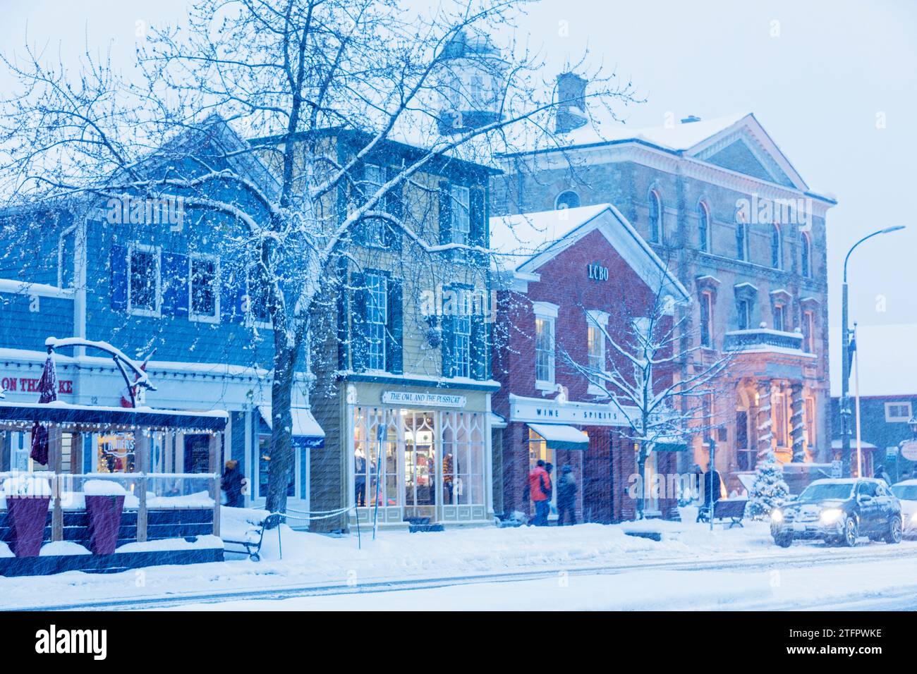 Niagara on the lake main street architecture hi-res stock photography ...
