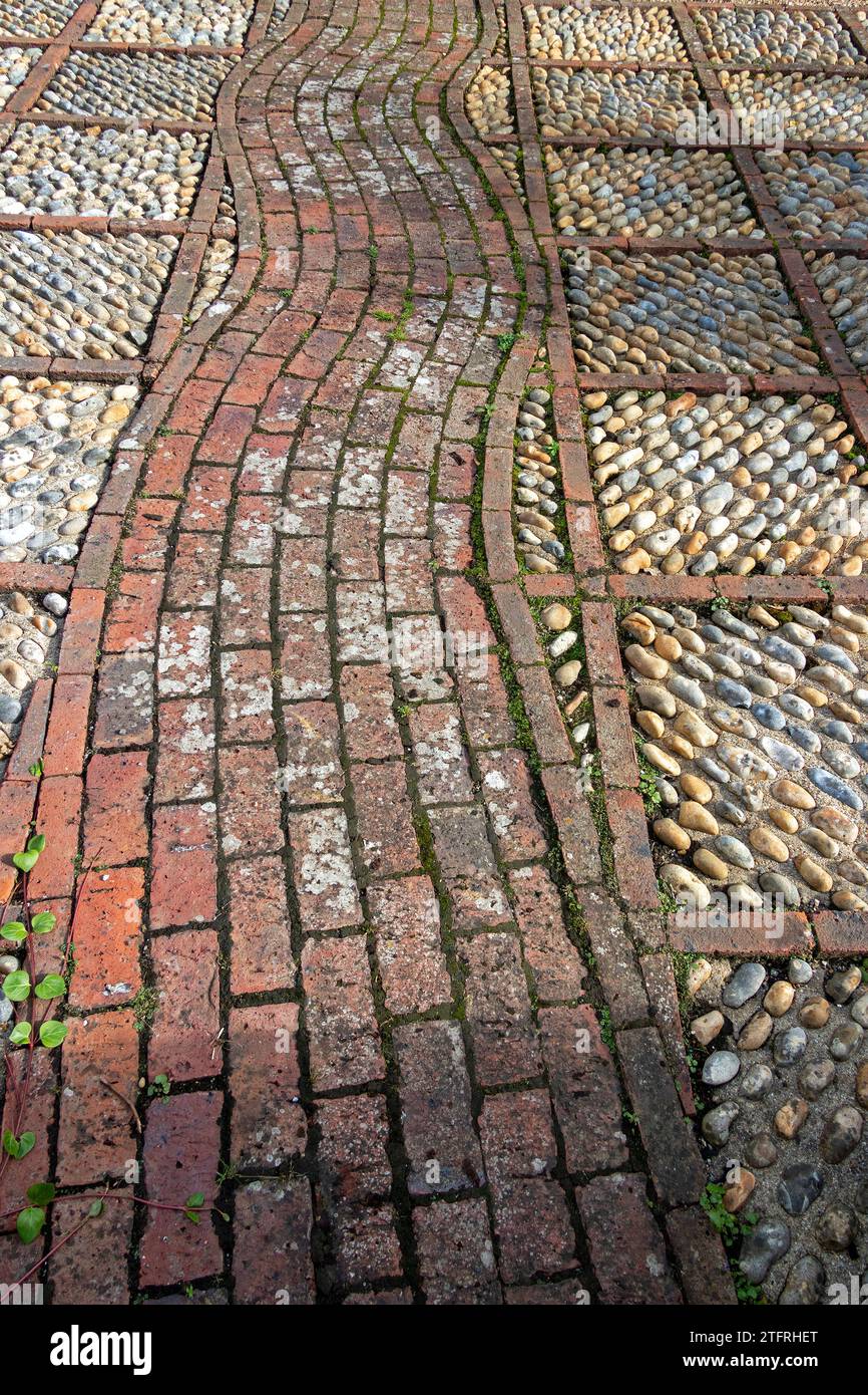 Old paving hi-res stock photography and images - Alamy