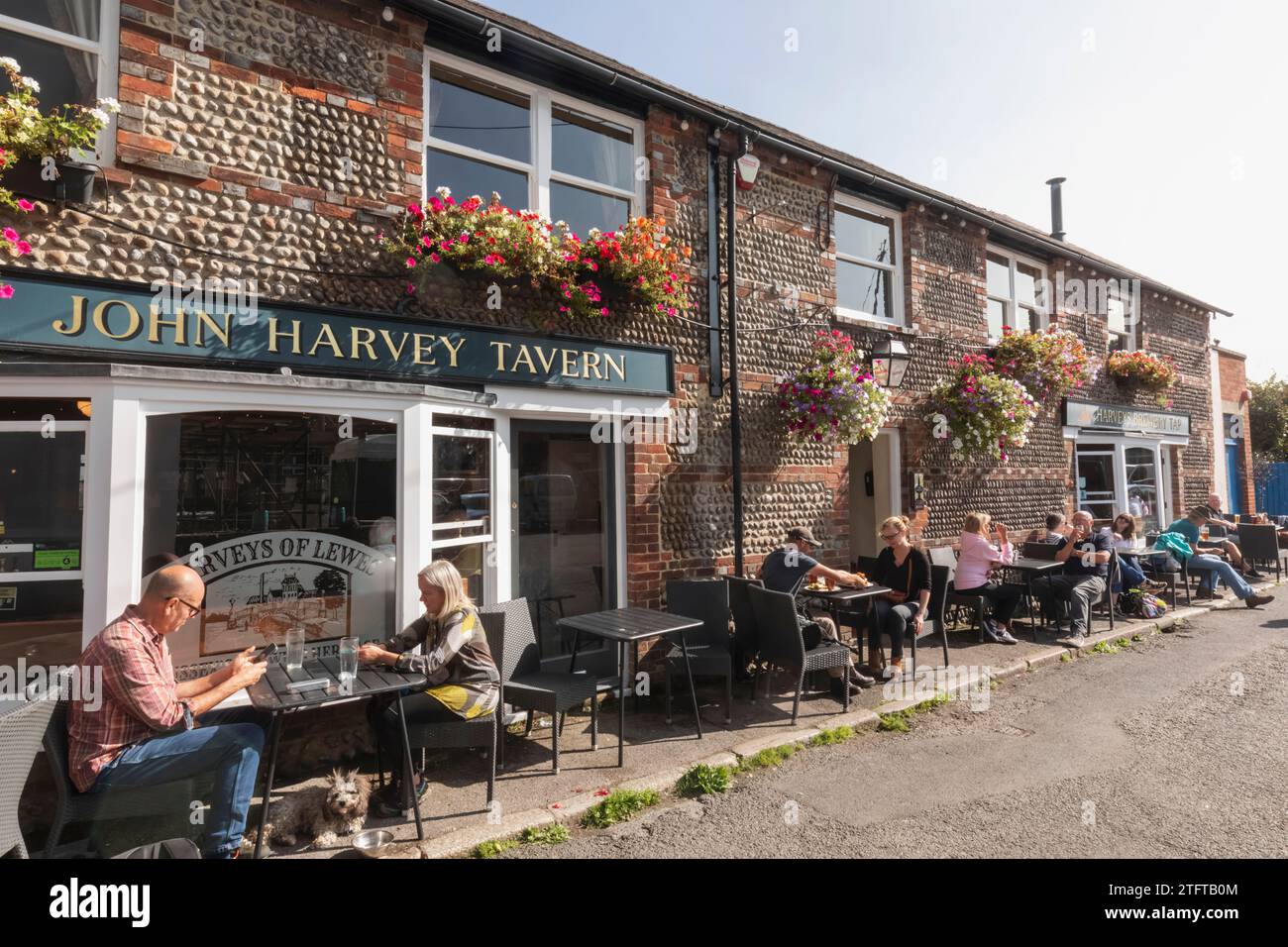 Lewes pubs uk hi-res stock photography and images - Alamy