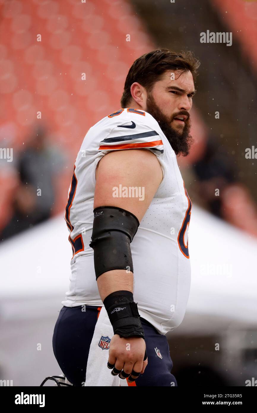 Chicago Bears offensive lineman Lucas Patrick (62) warms up prior to the start of an NFL ...