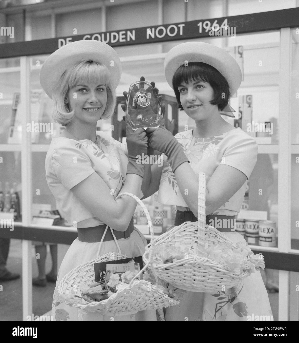 Golden girls show Black and White Stock Photos & Images - Alamy