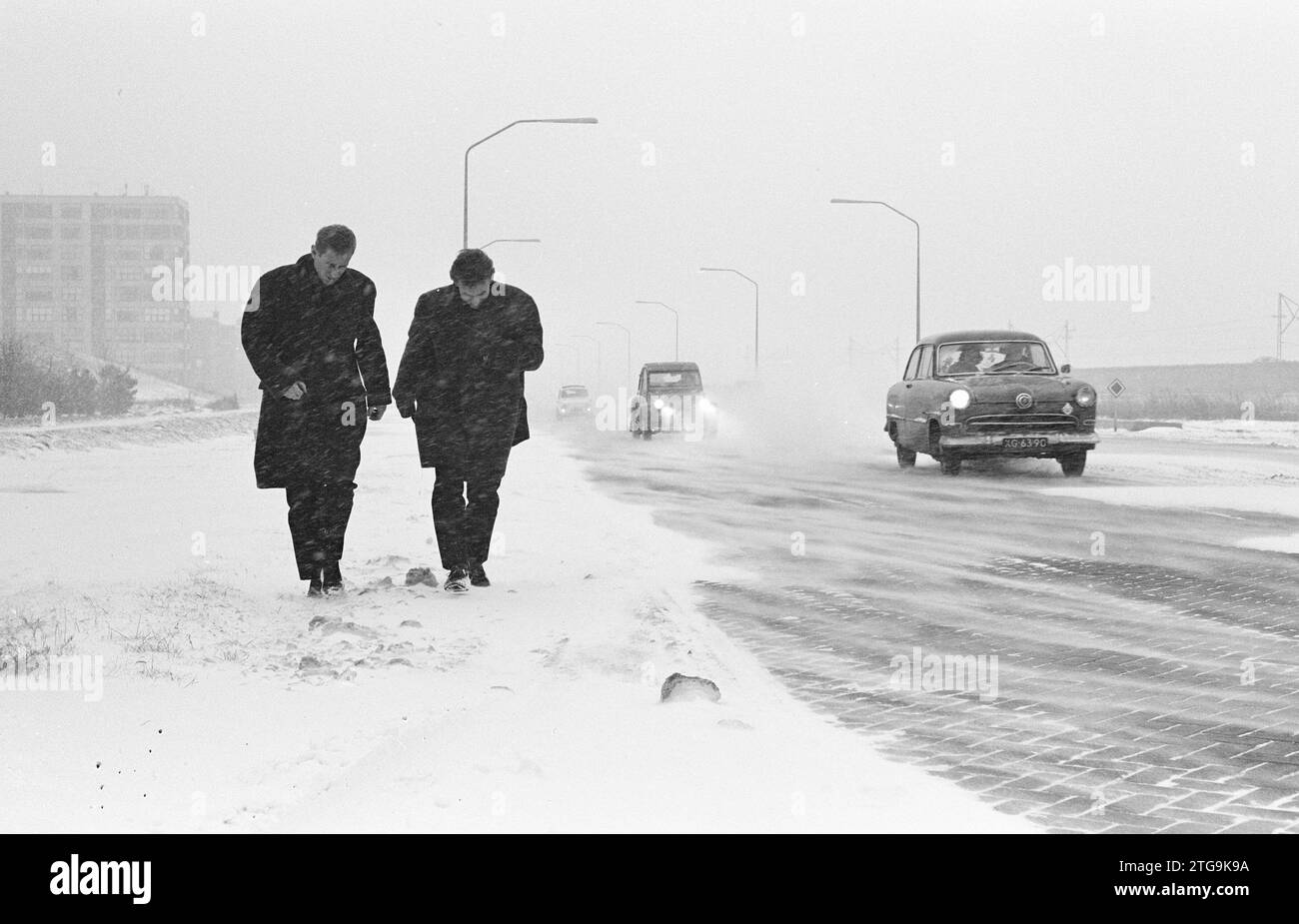 Car driving along motorway Black and White Stock Photos & Images - Alamy