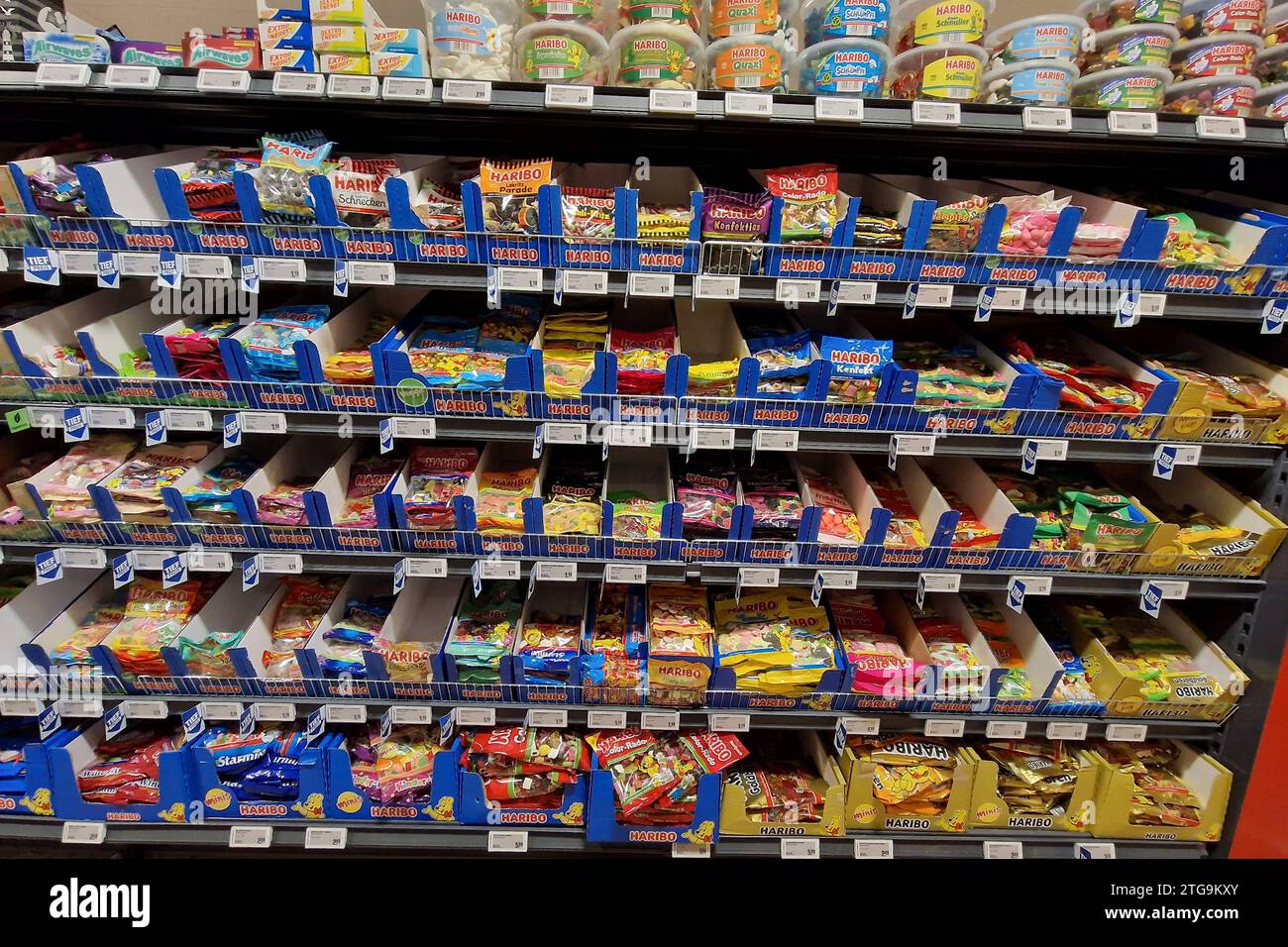 Altenkirchen Themenfoto: Konsum, Versorgung, Nahrungsmittel, Supermarkt ...