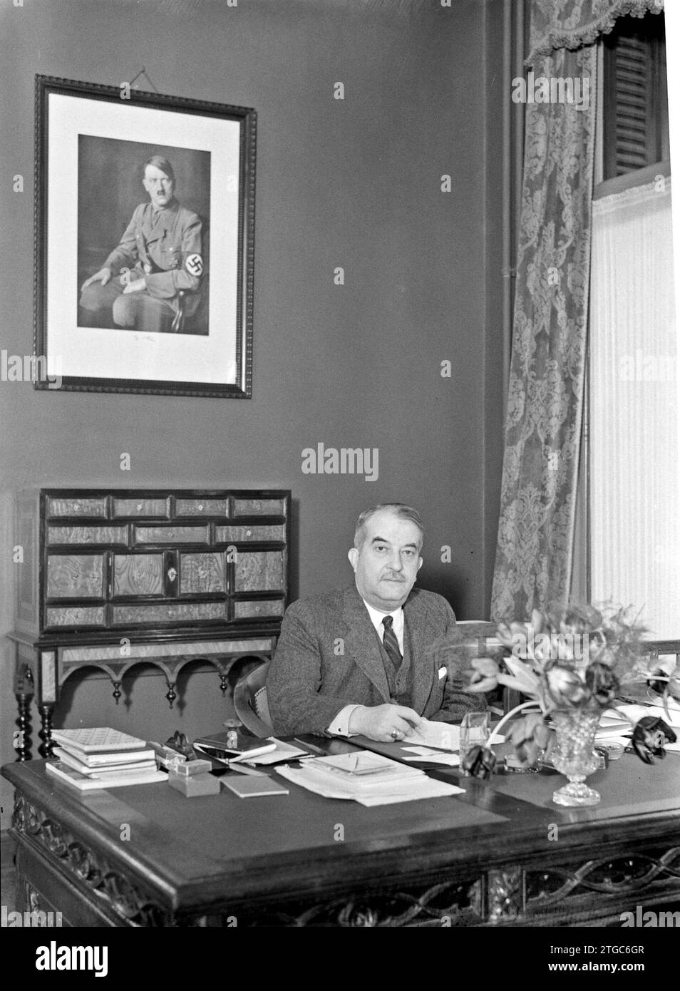 Graf Raban Adelmann von Adelmannsfelden (1887-1935), German envoy in ...