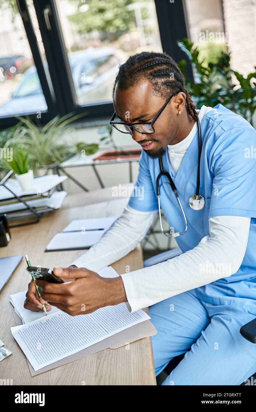 Doctor taking notes telehealth hi-res stock photography and images - Alamy