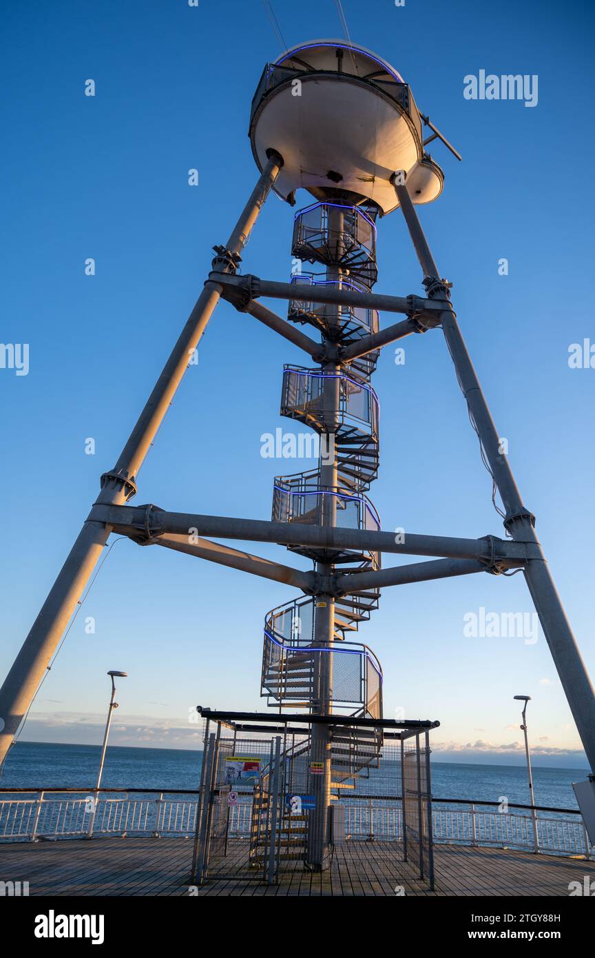 Wire and tower hi-res stock photography and images - Alamy
