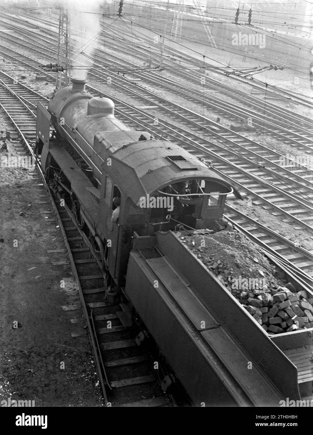 Steam locomotive 3906 in the marshalling yard ca. 1932 Stock Photo - Alamy