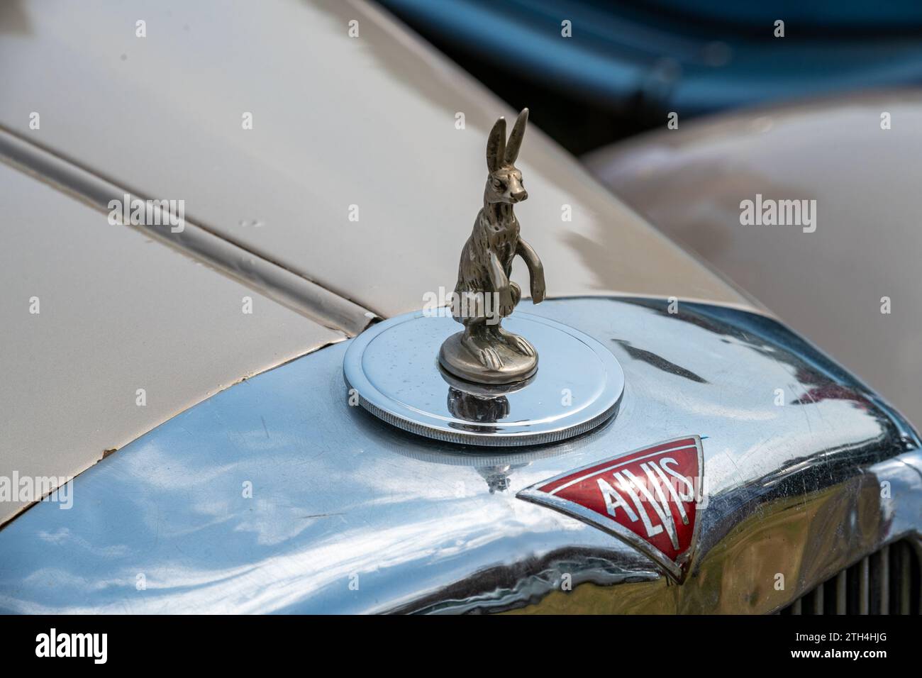 Classic cars in the Beamish Reliability Trial in Bainbridge Yorkshire ...