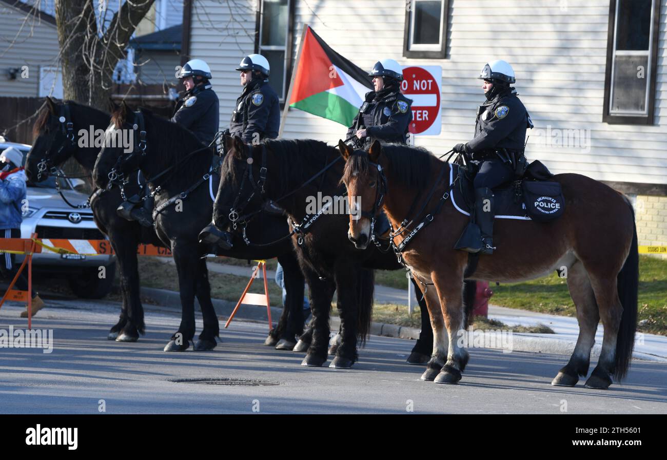 Milwaukee, Wisconsin, USA. 20th Dec, 2023. Secret Service and police ...