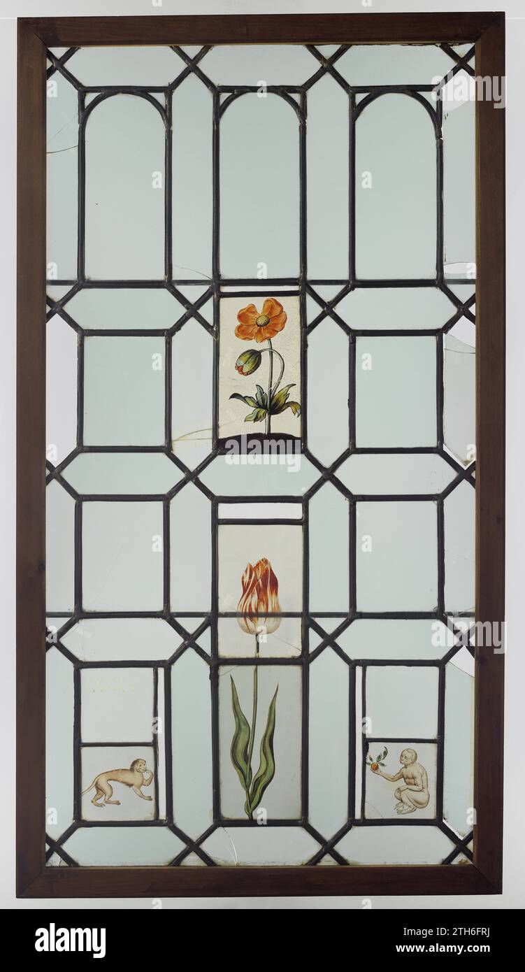 Window with a poppy, a tulip (in two windows) and two monkeys ...