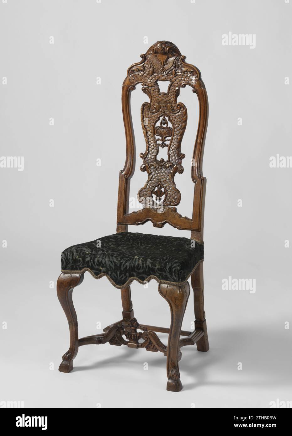 Chair, anonymous, c. 1715 - c. 1740 Chair of Notenhout. The furniture ...