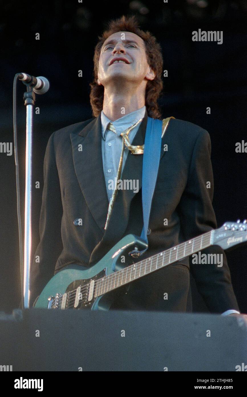 The Kinks, Ray Davies, live at the Belga beach Festival in Oostende ...