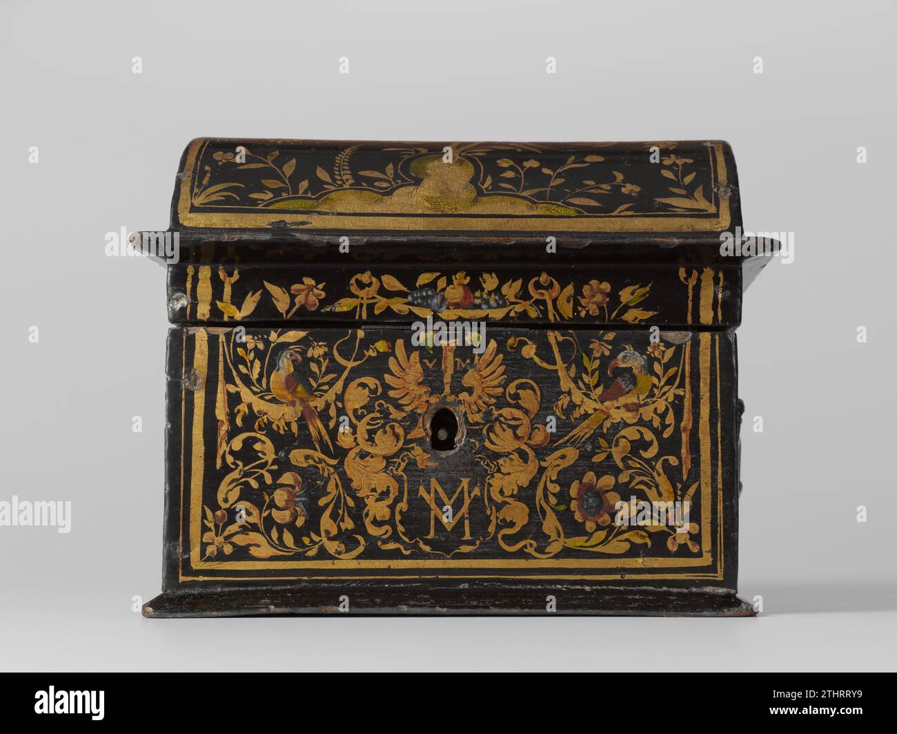 Chest and dish, 1618 Case of covered oak, lacquered. Rectangular box ...
