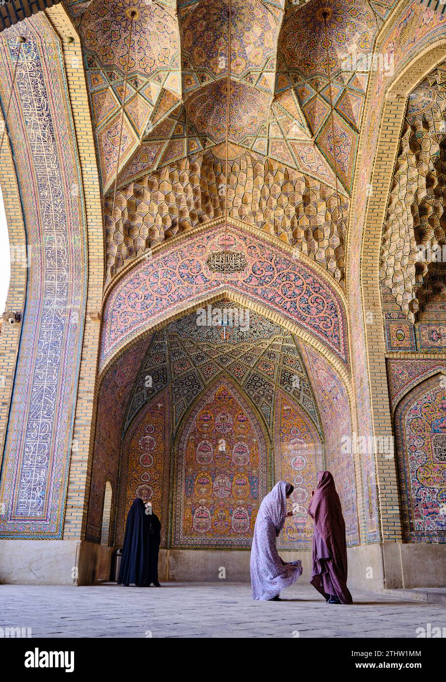 Shiraz, Iran, 06.27.2023. Traditional, islamic clothes in people ...