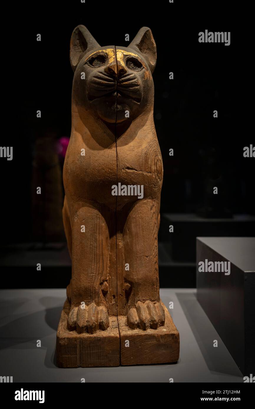 Paris, France - 12 15 2023: The Great Evolution Gallery of Paris ...