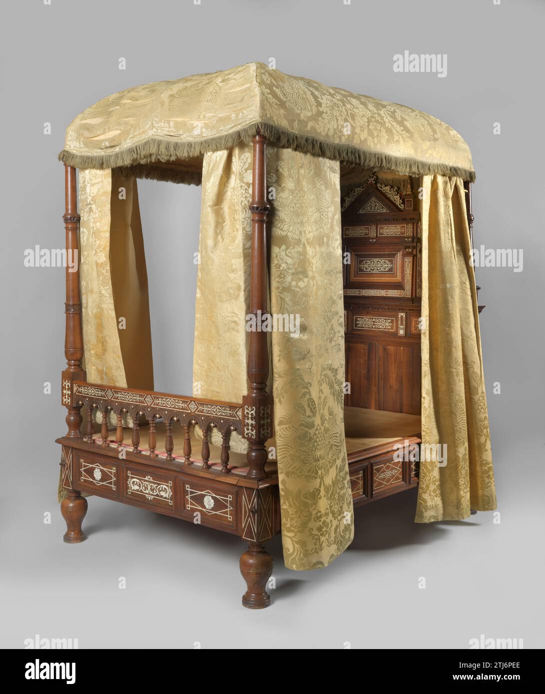 Rosewood cot hi-res stock photography and images - Alamy