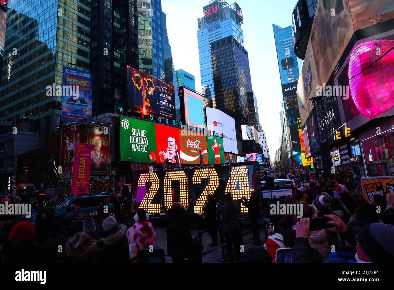 New York City, United States. 20th Dec, 2023. Official 2024 New York ...