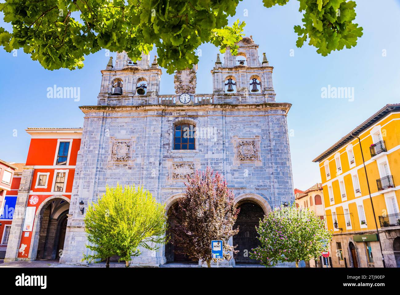 Church of the holy family - Iglesia de la Sagrada familia. Plaza de los ...